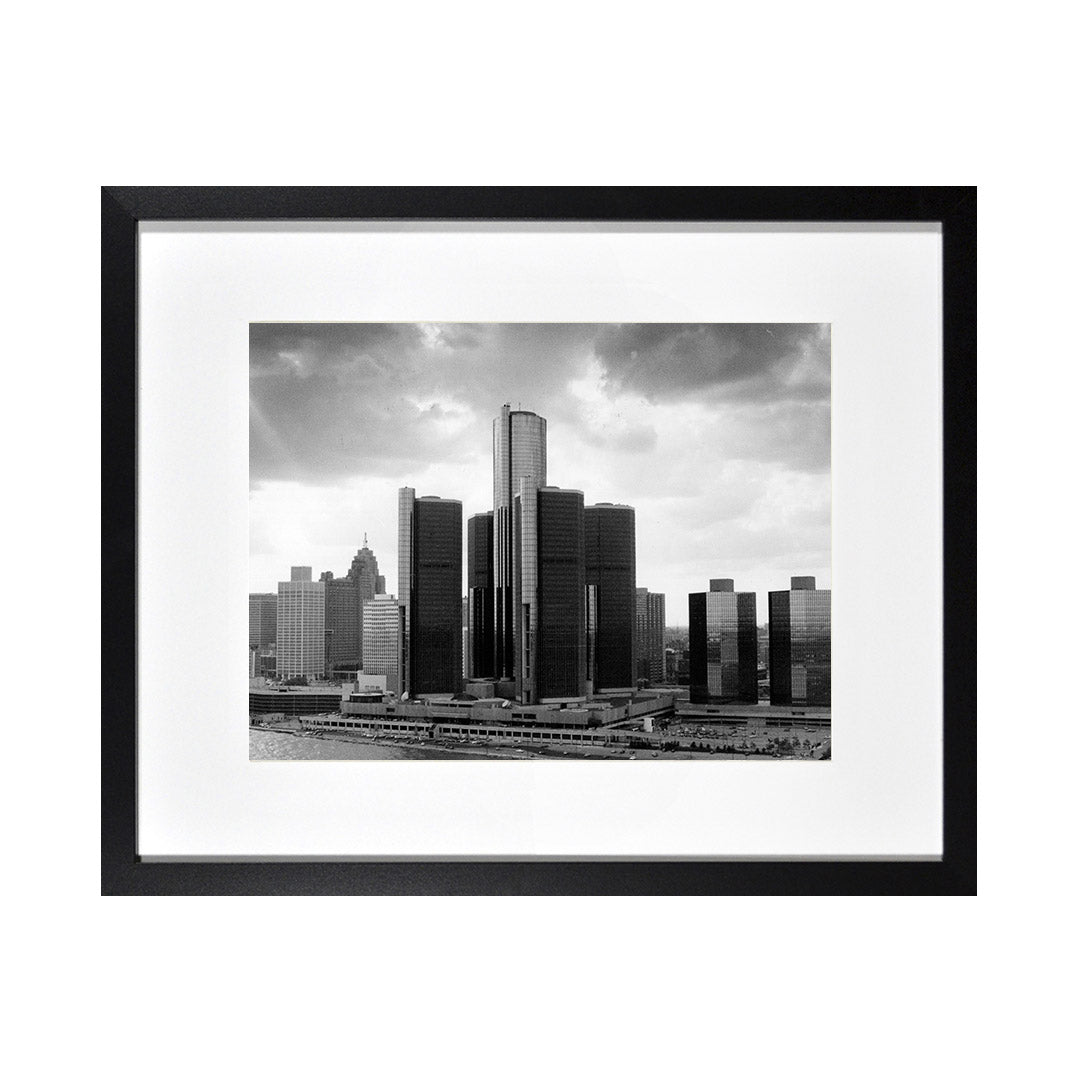 Framed Print Photos - DETROIT RENAISSANCE CENTER – Detroit News Photography