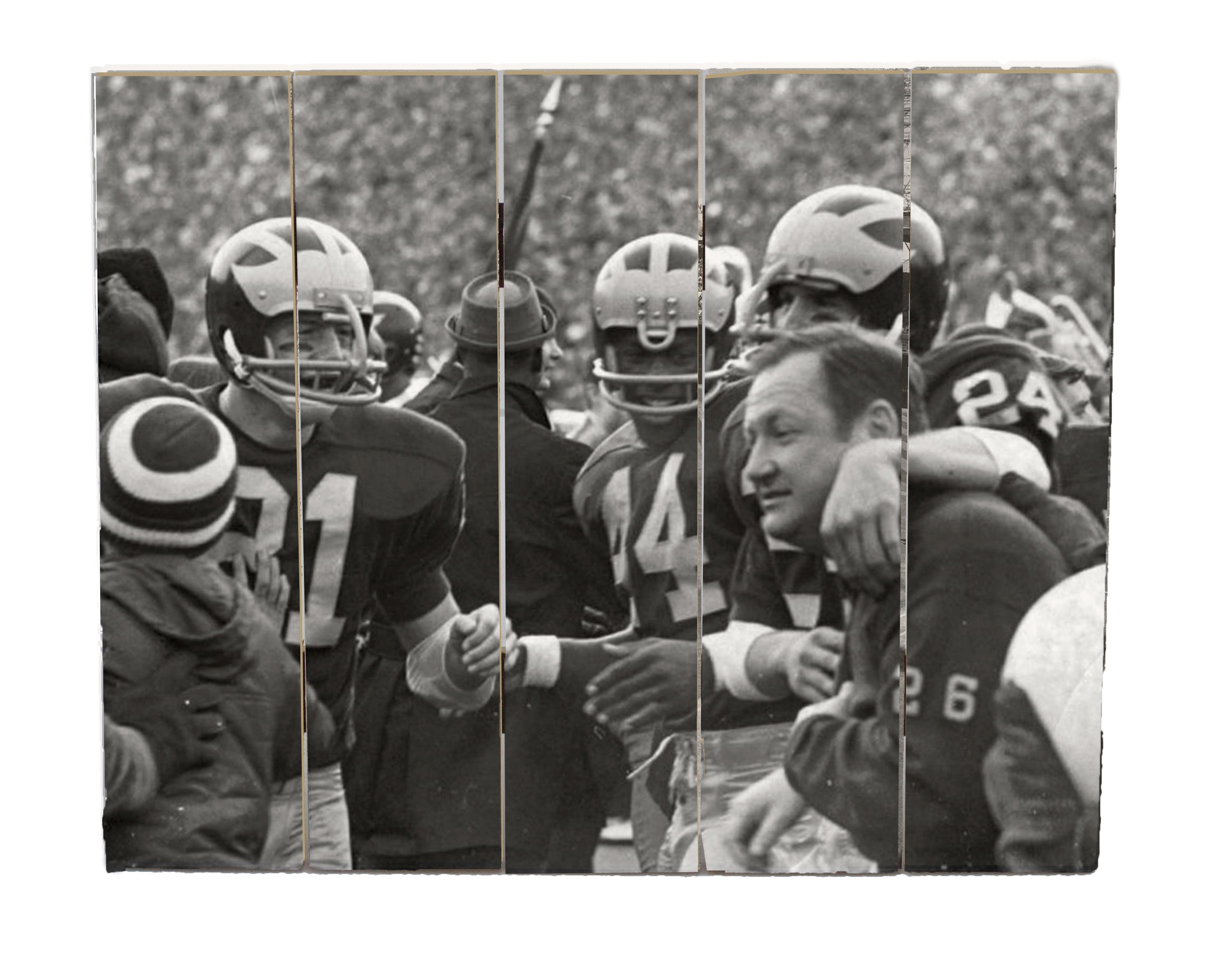 PALLET WOOD - BO SCHEMBECHLER 1969 – Detroit News Photography
