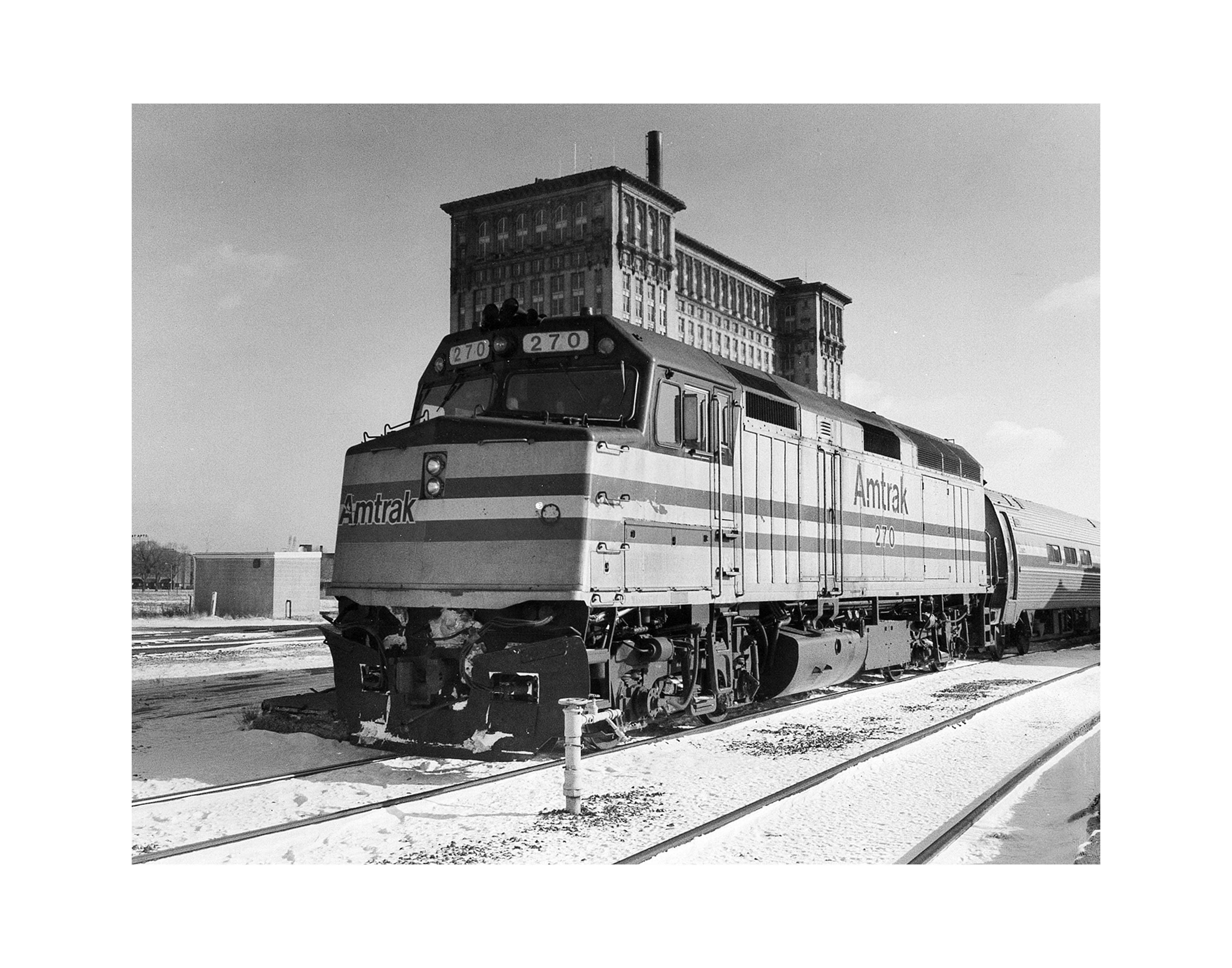 PHOTO PRINTS - CENTRAL STATION LAST TRAIN OUT 1988 – Detroit News ...